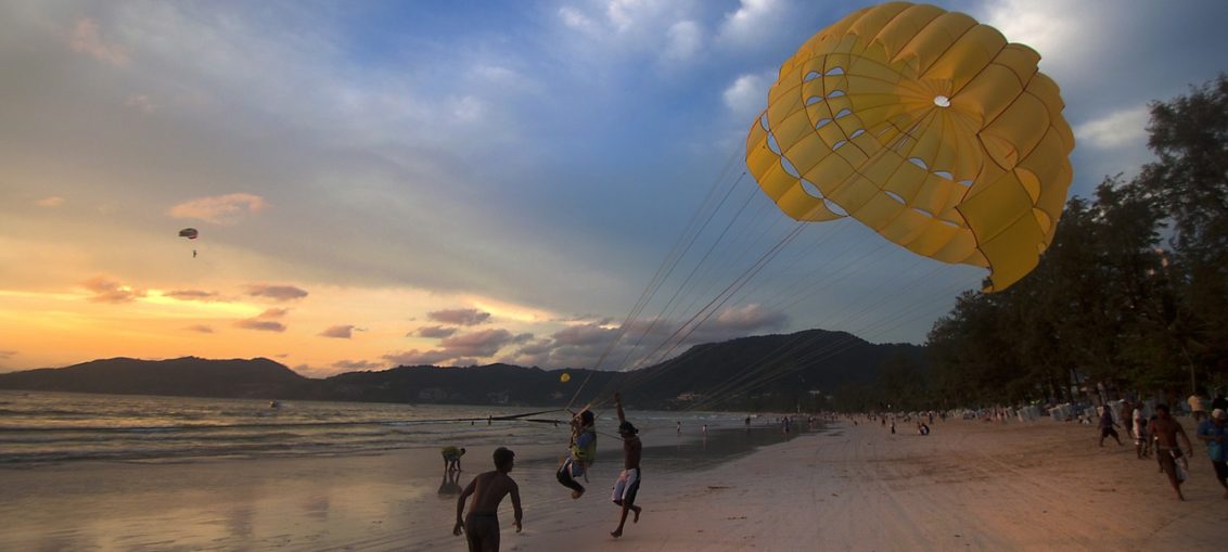 9 Top Parasailing Tips For The First-Timers - WorthvieW