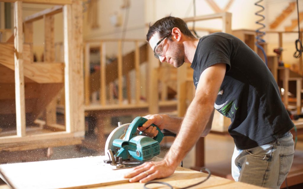 How Carpentry Job is Rewarding and Enjoyable? - WorthvieW