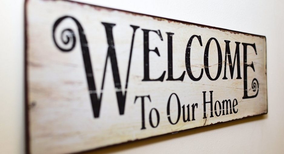 Top 10 Housewarming Party Ideas for this Summer - WorthvieW