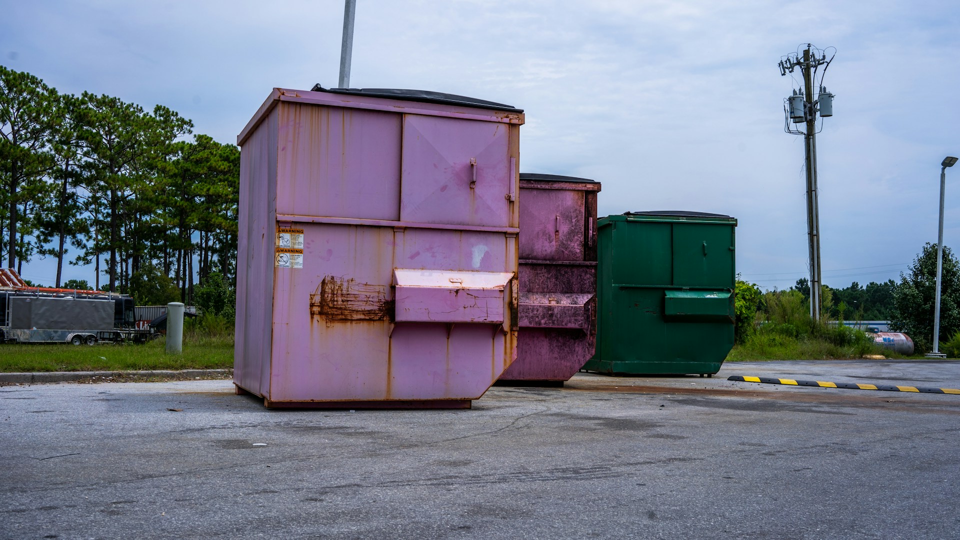 The Advantages of Renting a 30 Yard Dumpster for Your Business - WorthvieW